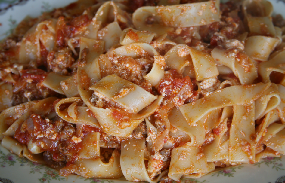 MAFALDE WITH RICOTTA AND MEAT RAGÙ - Lidia